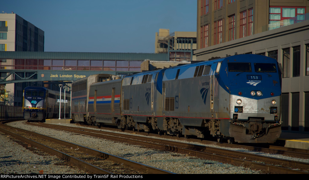AMTK 153 Leads the Coast Starlight 11